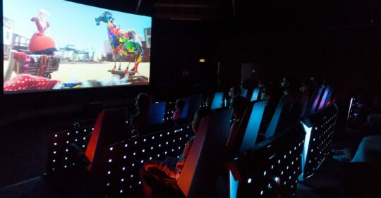 Le Cinéma 6D - La Récré des 3 Curés